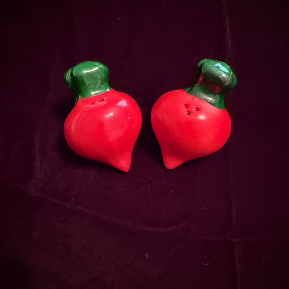 Kitchen | Vintage Red Radish Vegetable Salt Pepper Shakers | Poshmark